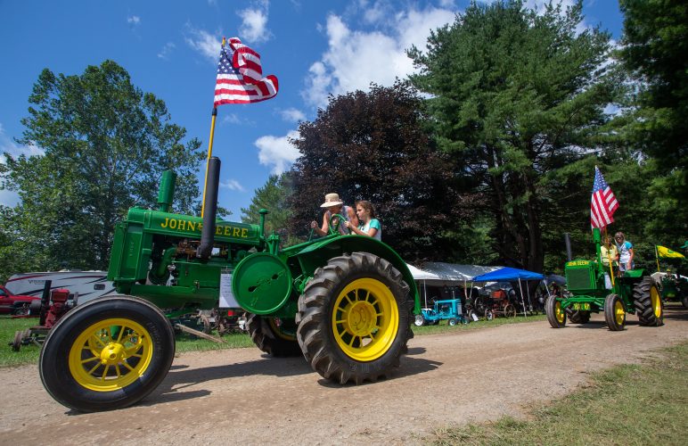 ‘Big green tractors’: Antique Machinery Show a hit | News, Sports, Jobs ...